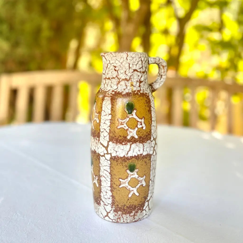 Blue and white ceramic water jug - Tariette | Tarietteuk